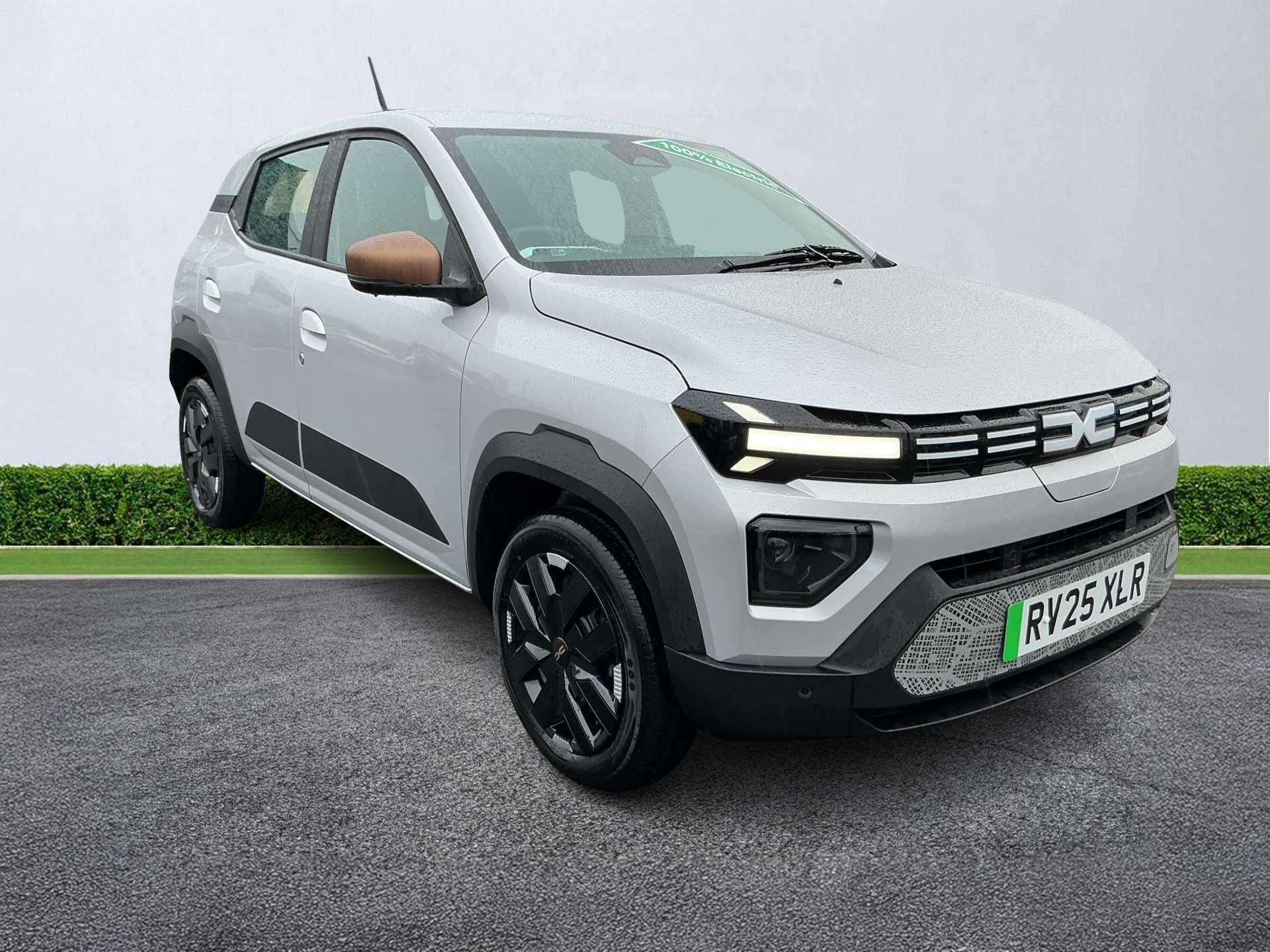 Nearly New DACIA SPRING 27Kwh Extreme 65 48Kw 5Dr Auto 2025 | Lookers Dacia