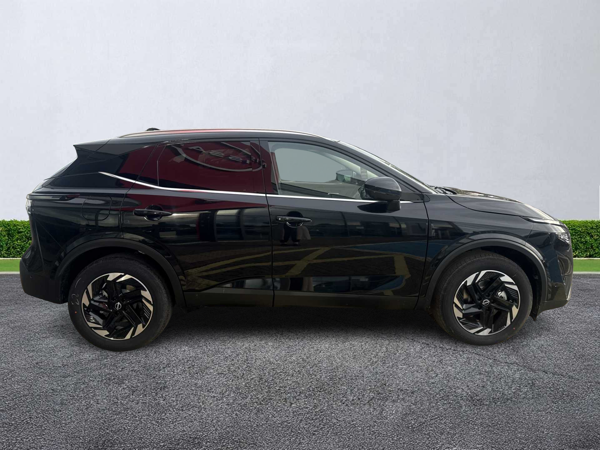 Used NISSAN QASHQAI 1.5 E-Power 205 N-Connecta [Glass Roof] 5Dr Auto 2025 | Lookers Nissan