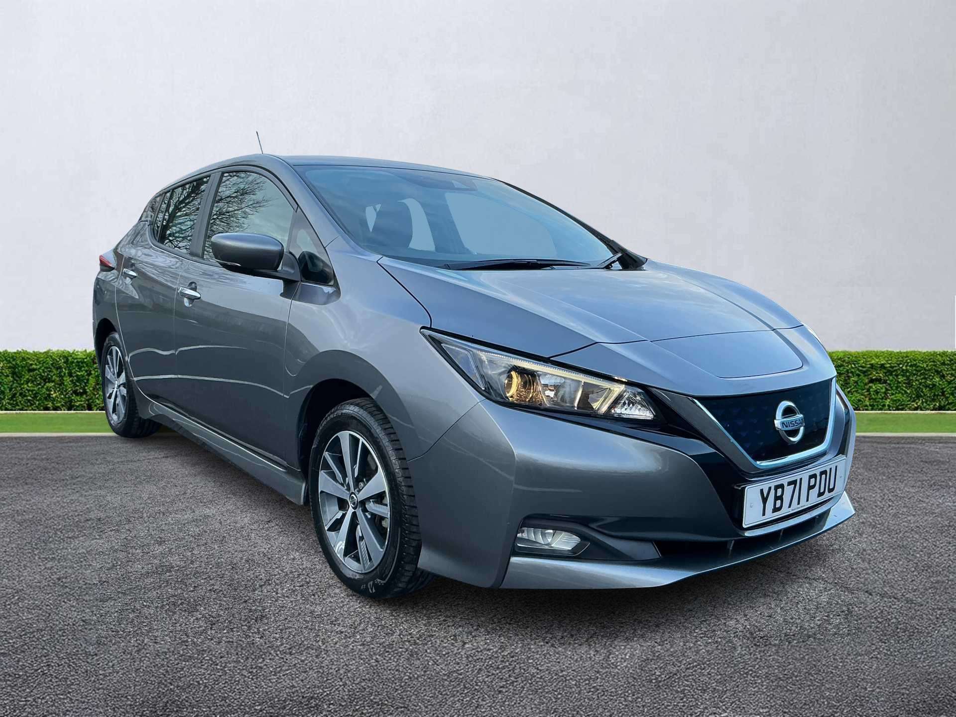 Used NISSAN LEAF 110Kw Acenta 40Kwh 5Dr Auto [6.6Kw Charger] 2021 ...